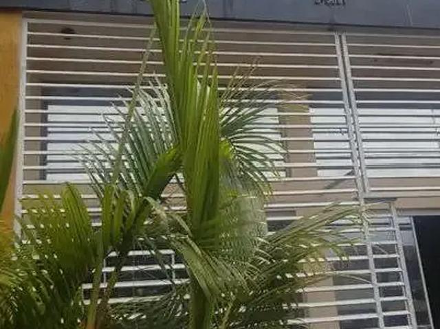 Casa / Sobrado para Locação em Londrina/PR Operária 1 Quartos