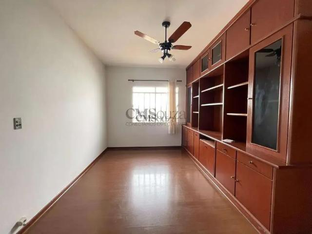 Casa / Sobrado para Locação em Londrina/PR Parque do Lago Juliana 3 Quartos