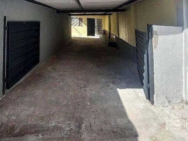 Casa / Sobrado para Locação em Londrina/PR Parque Industrial José Belinati 2 Quartos