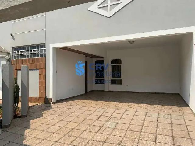 Casa / Sobrado para Locação em Londrina/PR Quebec 3 Quartos