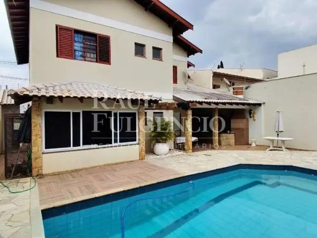 Casa / Sobrado para Locação em Londrina/PR Quebec 4 Quartos