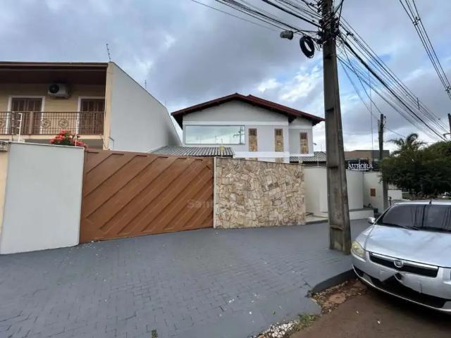 Casa / Sobrado para Locação em Londrina/PR Quebec 4 Quartos