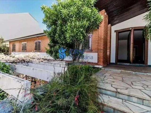 Casa / Sobrado para Locação em Londrina/PR Quebec 5 Quartos