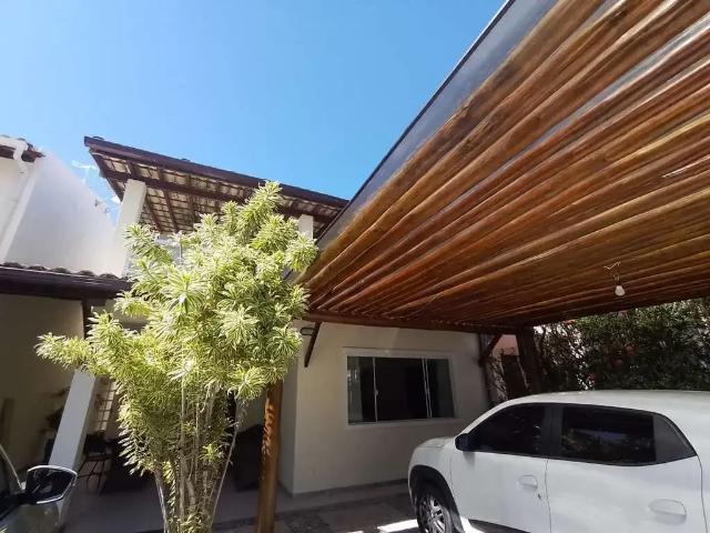 Casa / Sobrado para Locação em Lauro de Freitas/BA Buraquinho 4 Quartos