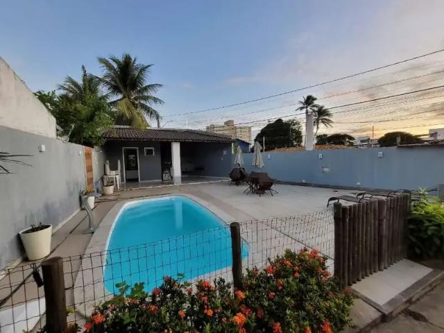Casa / Sobrado para Locação em Lauro de Freitas/BA Buraquinho 4 Quartos