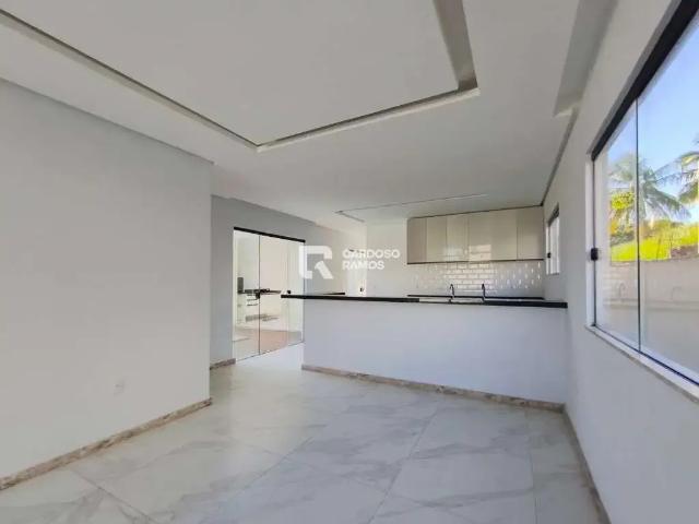 Casa / Sobrado para Locação em Lauro de Freitas/BA Caixa D'Água 4 Quartos