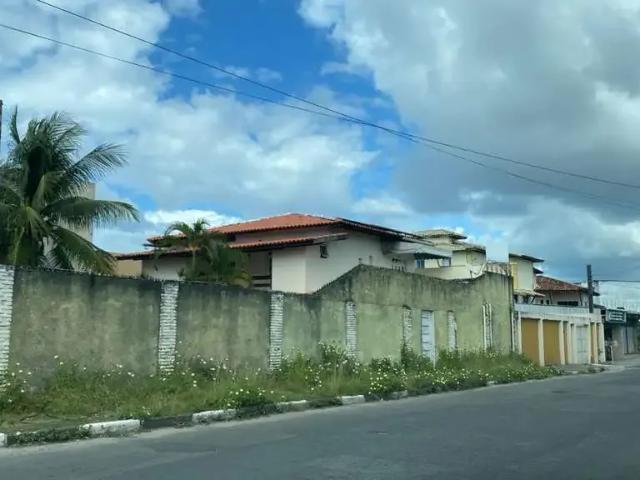 Casa / Sobrado para Locação em Lauro de Freitas/BA Centro 5 Quartos