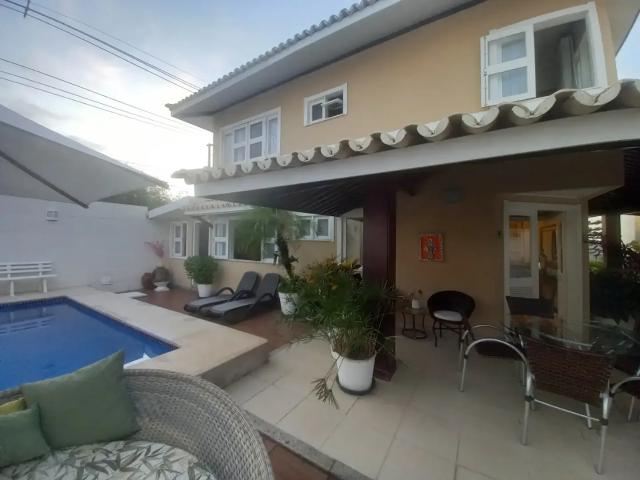 Casa / Sobrado para Locação em Lauro de Freitas/BA Vilas do Atlantico 4 Quartos