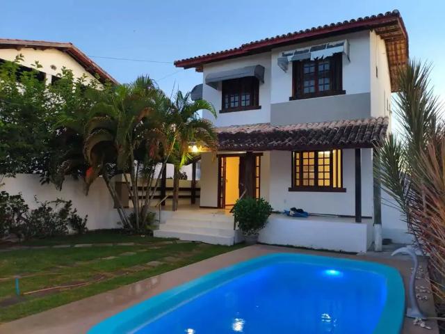 Casa / Sobrado para Locação em Lauro de Freitas/BA Vilas do Atlantico 4 Quartos