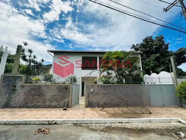 Casa / Sobrado para Locação em Lauro de Freitas/BA Vilas do Atlantico 4 Quartos