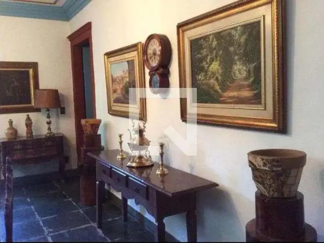 Casa / Sobrado para Locação em Lagoa Santa/MG Várzea 5 Quartos