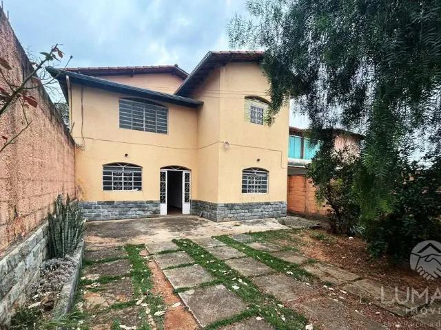 Casa / Sobrado para Locação em Lagoa Santa/MG Jardim Ipê 3 Quartos