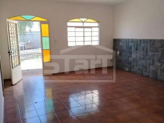 Casa / Sobrado para Locação em Lagoa Santa/MG Jardim Ipê 3 Quartos