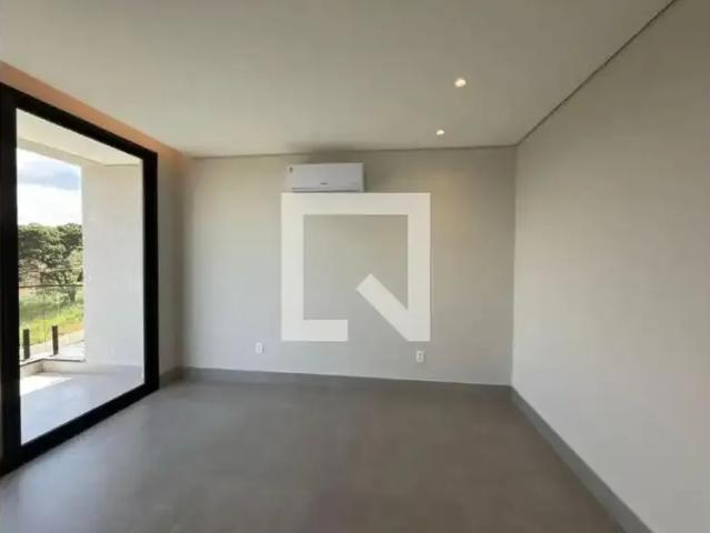 Casa / Sobrado para Locação em Lagoa Santa/MG Recanto da Lagoa 4 Quartos