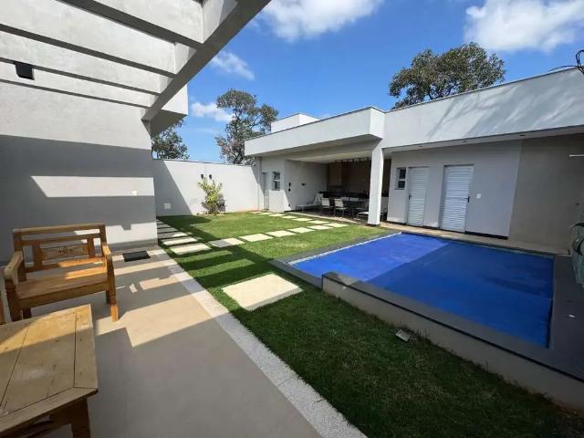 Casa / Sobrado para Locação em Lagoa Santa/MG Redenção 3 Quartos
