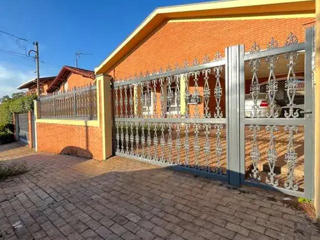 Casa / Sobrado para Locação em Limeira/SP Jardim Montezuma 4 Quartos