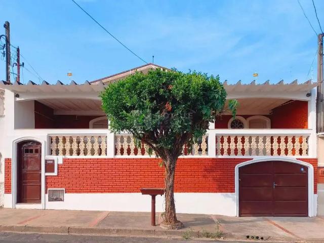 Casa / Sobrado para Locação em Limeira/SP VILA SANTA LÚCIA 3 Quartos