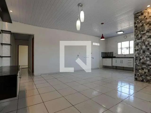 Casa / Sobrado para Locação em Mogi das Cruzes/SP Braz Cubas 2 Quartos