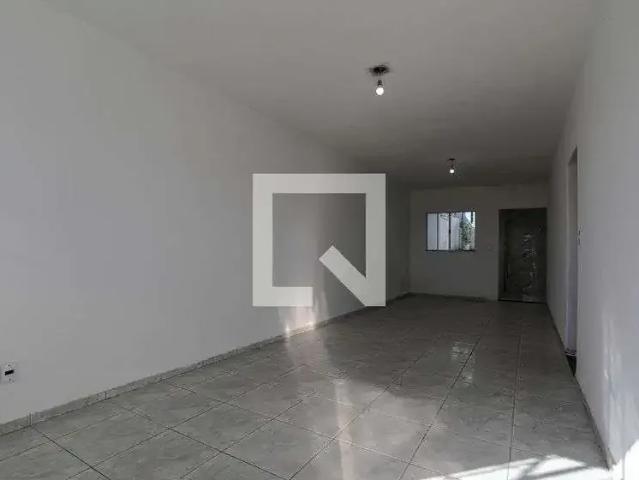 Casa / Sobrado para Locação em Mogi das Cruzes/SP Jardim Camila 2 Quartos