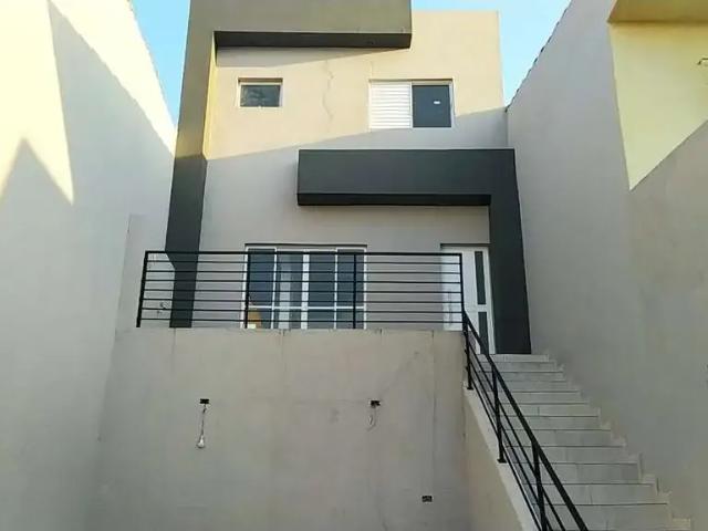 Casa / Sobrado para Locação em Mogi das Cruzes/SP Jardim Camila 3 Quartos