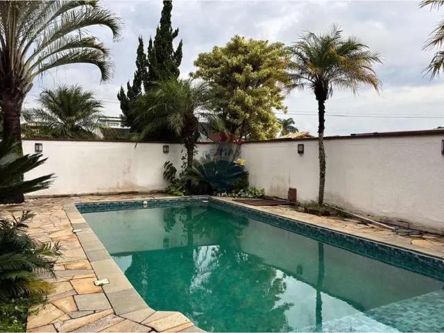 Casa / Sobrado para Locação em Mogi das Cruzes/SP Parque Residencial Itapeti 3 Quartos