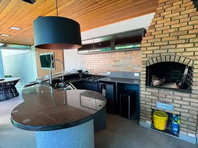 Casa / Sobrado para Locação em Mogi das Cruzes/SP Parque Residencial Itapeti 3 Quartos