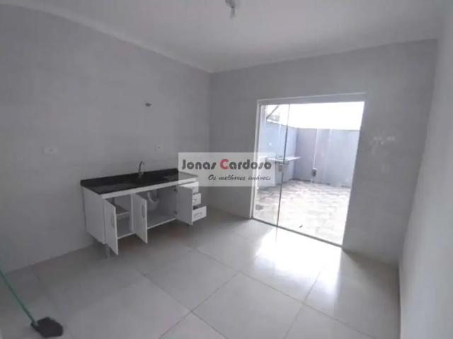 Casa / Sobrado para Locação em Mogi das Cruzes/SP Residencial Algarve 2 Quartos