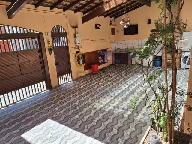 Casa / Sobrado para Locação em Mogi das Cruzes/SP Vila Lavínia 5 Quartos