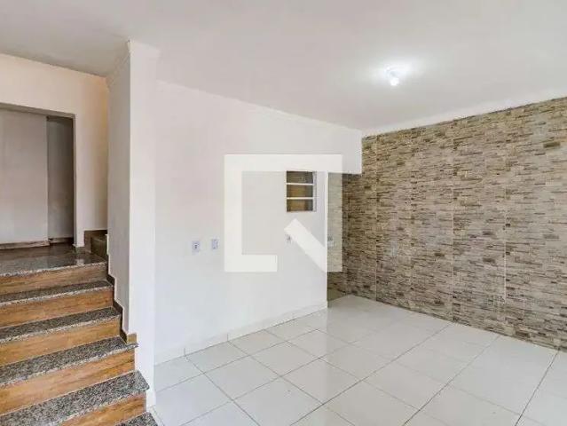 Casa / Sobrado para Locação em Mogi das Cruzes/SP Vila Nova Aparecida 2 Quartos
