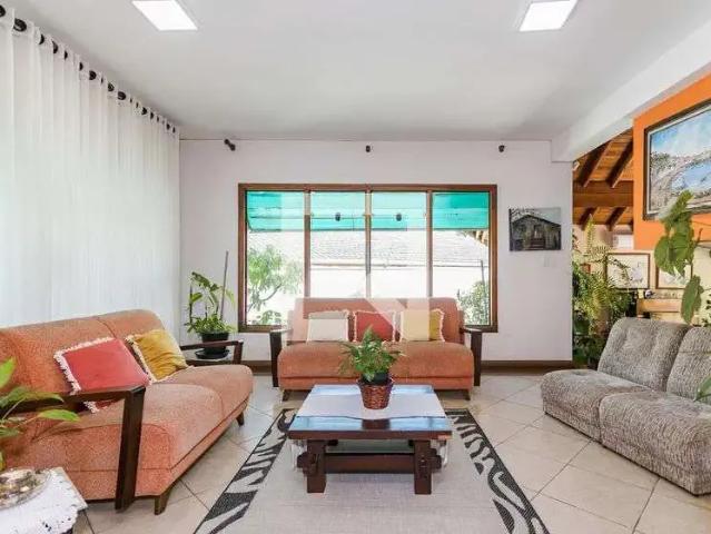 Casa / Sobrado para Locação em Mogi das Cruzes/SP Vila Oliveira 3 Quartos