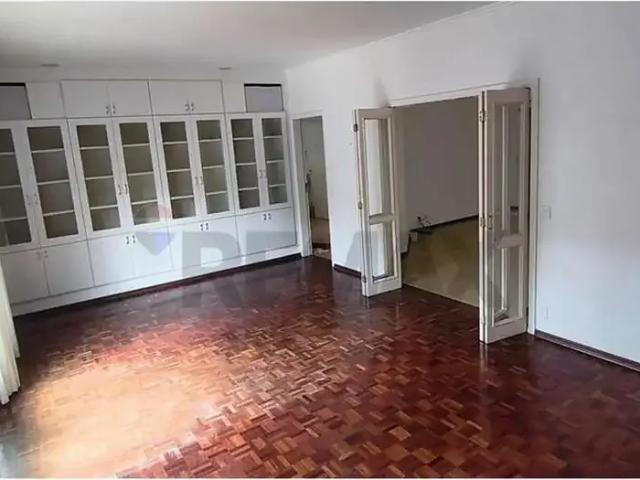 Casa / Sobrado para Locação em Mogi das Cruzes/SP Vila Oliveira 3 Quartos