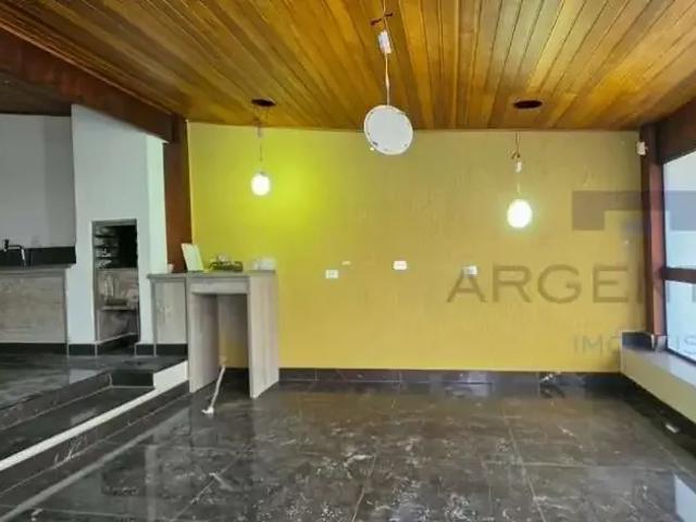 Casa / Sobrado para Locação em Mogi das Cruzes/SP Vila Oliveira 3 Quartos