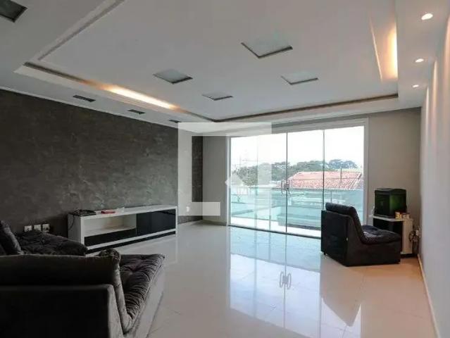 Casa / Sobrado para Locação em Mogi das Cruzes/SP Vila Oliveira 3 Quartos