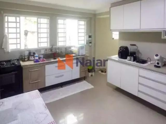 Casa / Sobrado para Locação em Mogi das Cruzes/SP Vila Suissa 3 Quartos