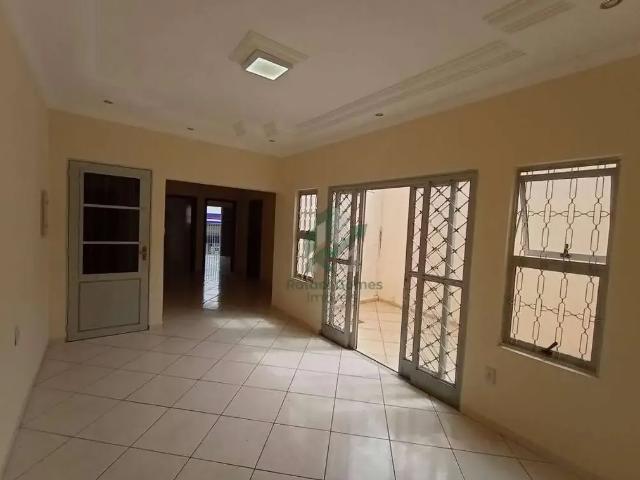 Casa / Sobrado para Locação em Mogi Guaçu/SP Areião 3 Quartos