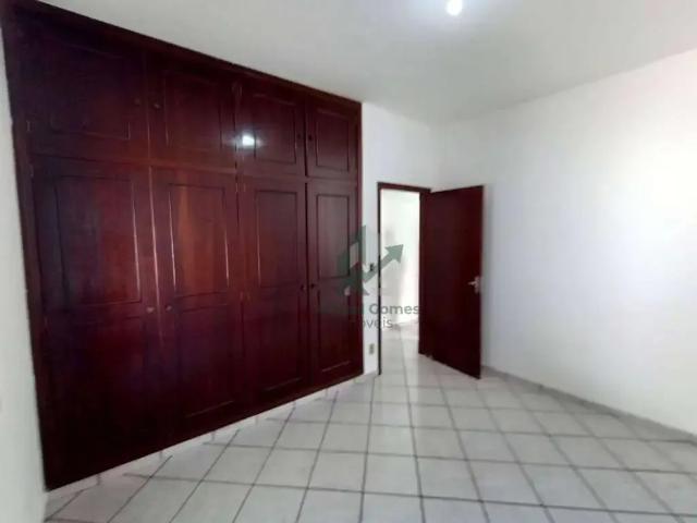 Casa / Sobrado para Locação em Mogi Guaçu/SP Arruamento Primavera 4 Quartos