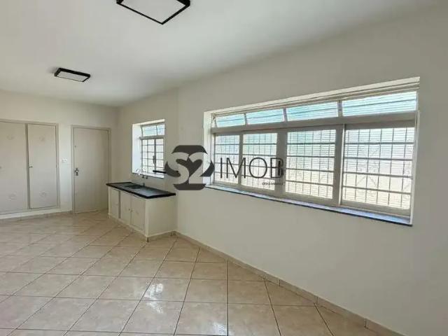 Casa / Sobrado para Locação em Mogi Guaçu/SP Centro 4 Quartos