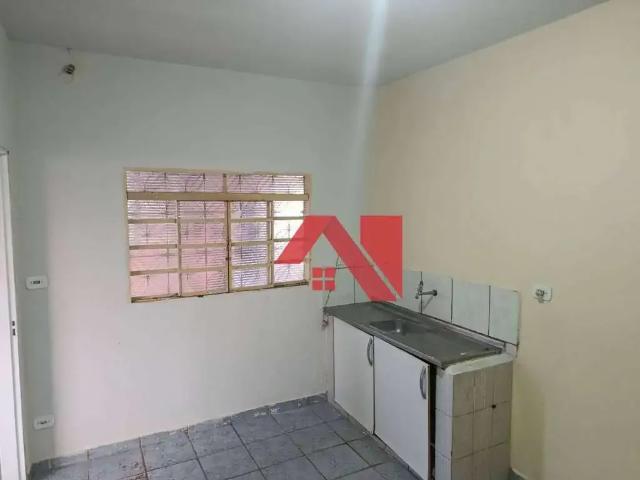 Casa / Sobrado para Locação em Mogi Guaçu/SP Centro 1 Quartos