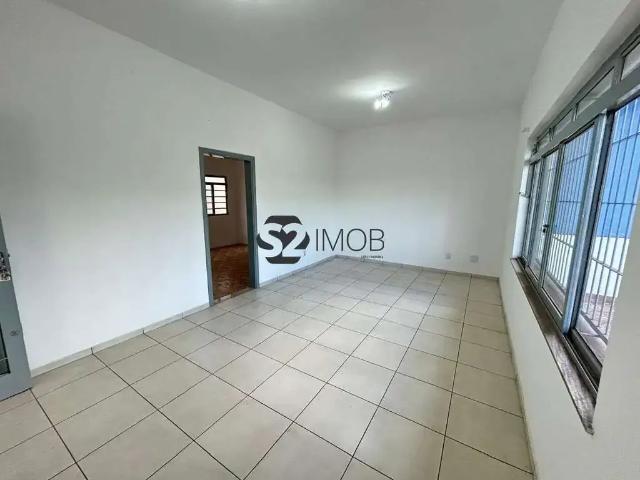 Casa / Sobrado para Locação em Mogi Guaçu/SP Centro 3 Quartos