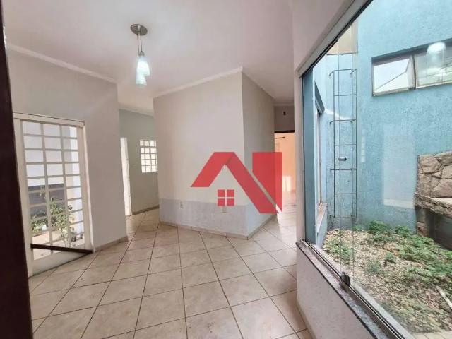 Casa / Sobrado para Locação em Mogi Guaçu/SP Jardim Zaniboni I 3 Quartos