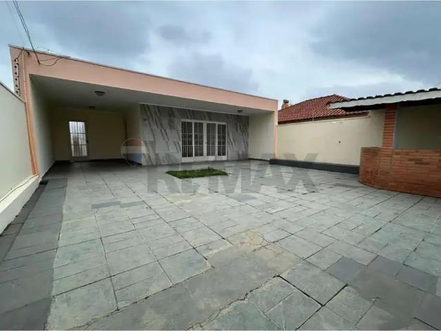Casa / Sobrado para Locação em Mogi Guaçu/SP Jardim Centenário 3 Quartos