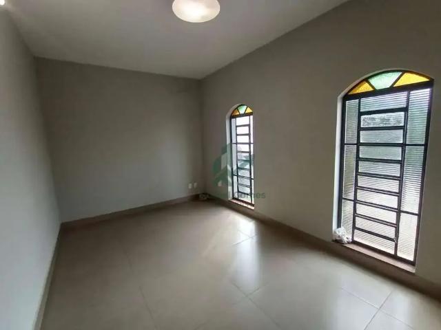 Casa / Sobrado para Locação em Mogi Guaçu/SP Vila Paraíso 3 Quartos