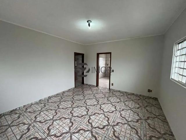 Casa / Sobrado para Locação em Mogi Mirim/SP Jardim Santa Cruz 3 Quartos