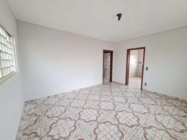 Casa / Sobrado para Locação em Mogi Mirim/SP Jardim Santa Cruz 3 Quartos