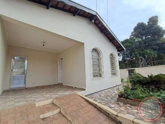 Casa / Sobrado para Locação em Mogi Mirim/SP Tucura 2 Quartos