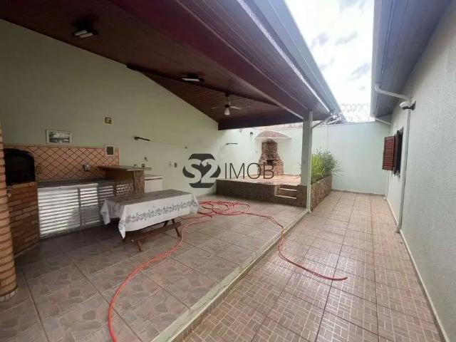Casa / Sobrado para Locação em Mogi Mirim/SP Tucura 3 Quartos