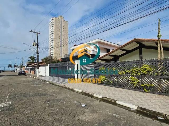 Casa / Sobrado para Locação em Mongaguá/SP Jardim Marina 4 Quartos
