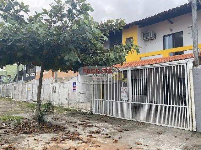 Casa / Sobrado para Locação em Matinhos/PR Caiobá 3 Quartos