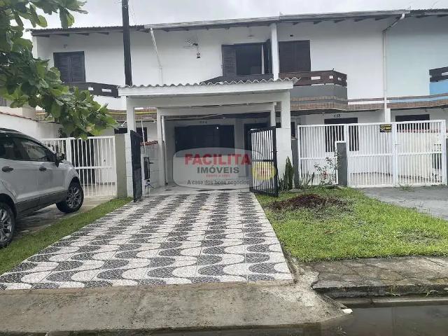 Casa / Sobrado para Locação em Matinhos/PR Caiobá 2 Quartos