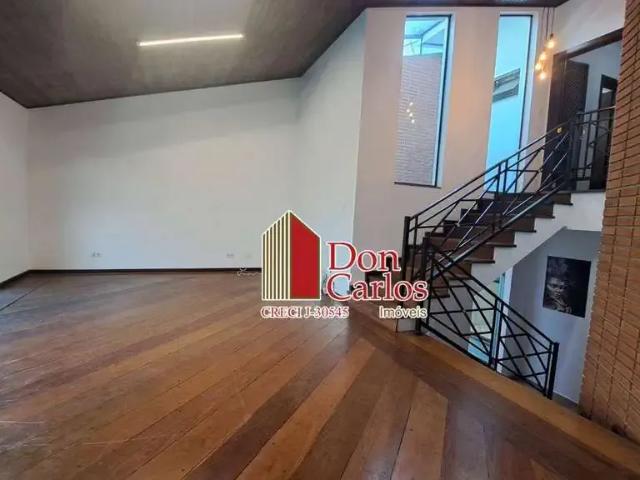 Casa / Sobrado para Locação em Mauá/SP Jardim Pedroso 4 Quartos